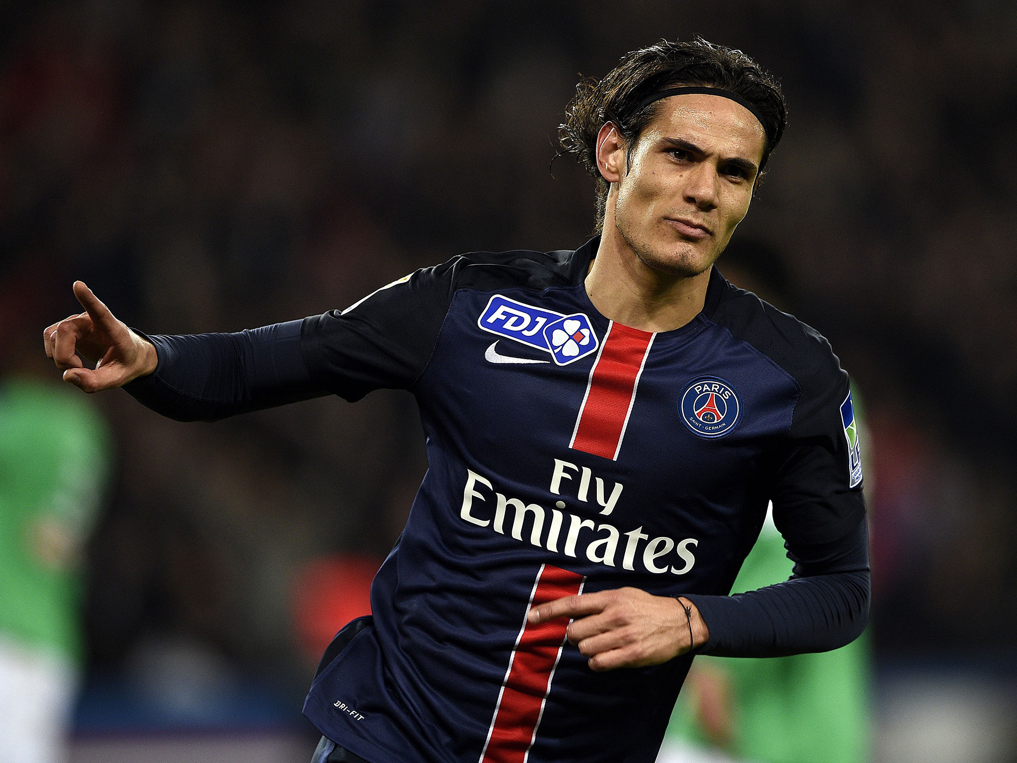 Edinson Cavani - Quelle est sa taille Edinson Cavani - Quelle est sa taille