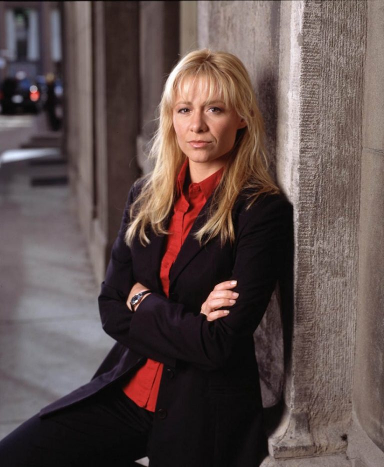 Deanne Bray - Quelle est sa taille