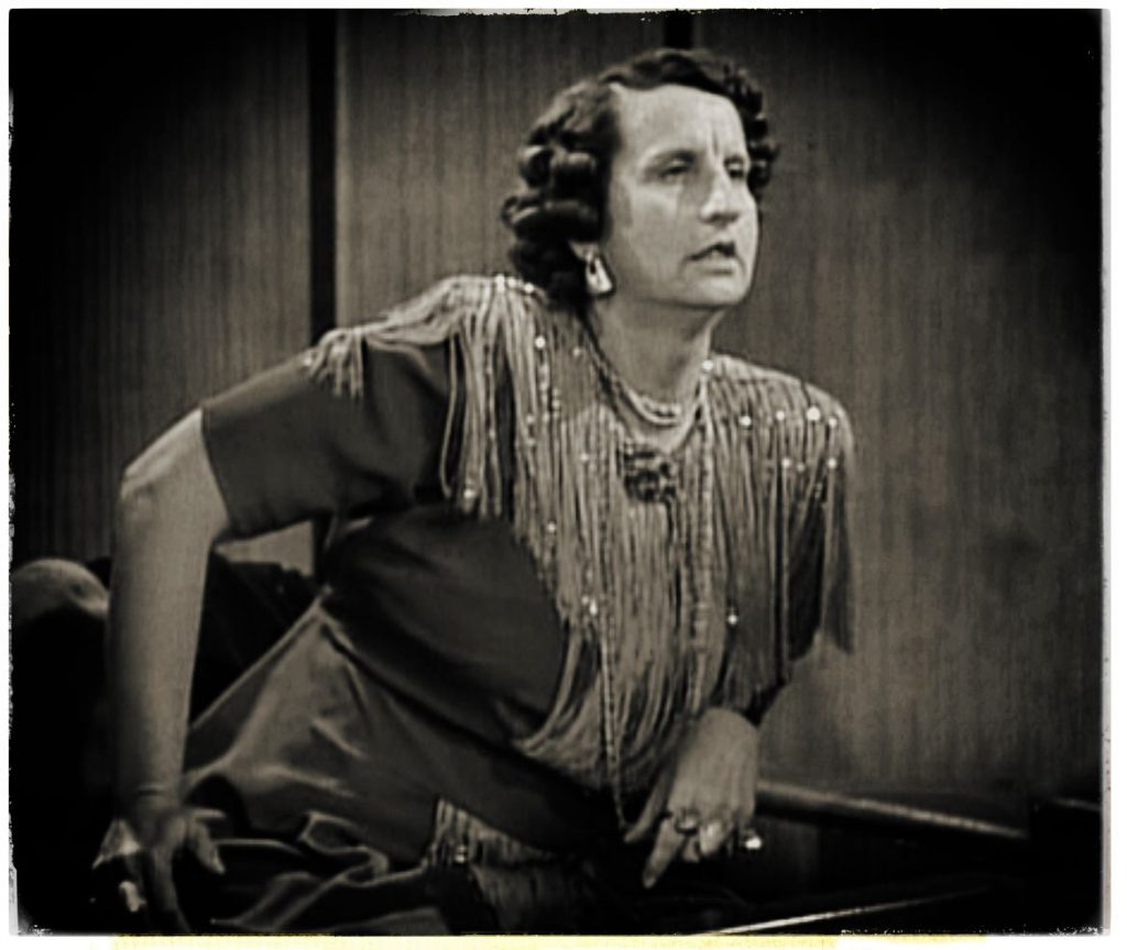 hope-emerson - Quelle est sa taille