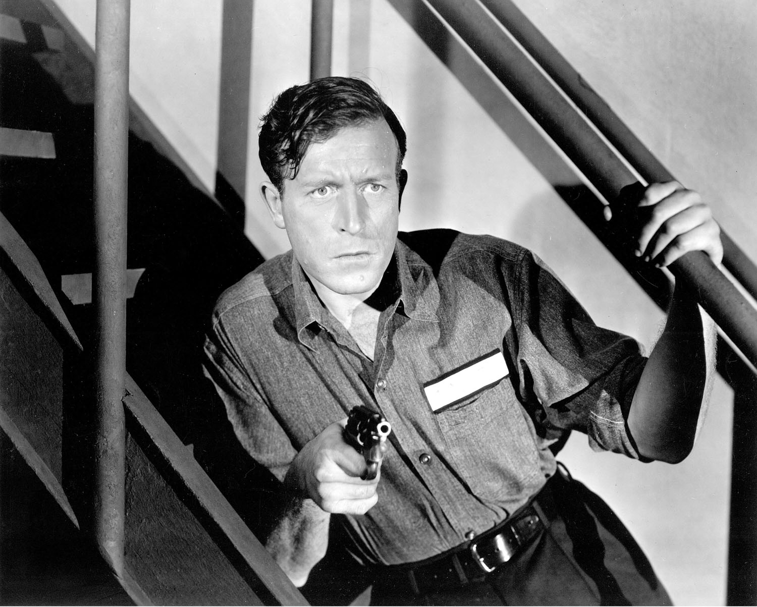 Lawrence Tierney - Quelle est sa taille